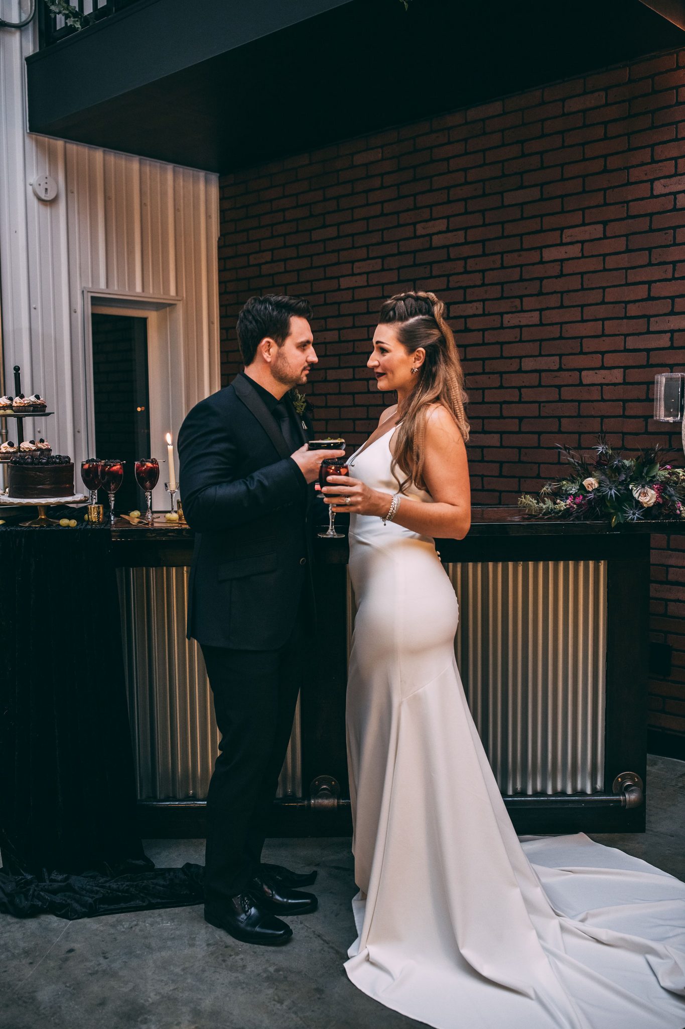 Why you need to hire professional bartenders for your wedding (and how ...